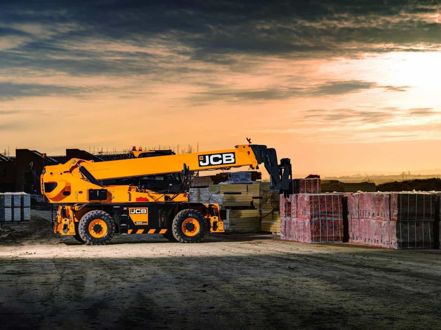 5 Best Advantages of Using a Telescopic Wheel Loader for Material ...